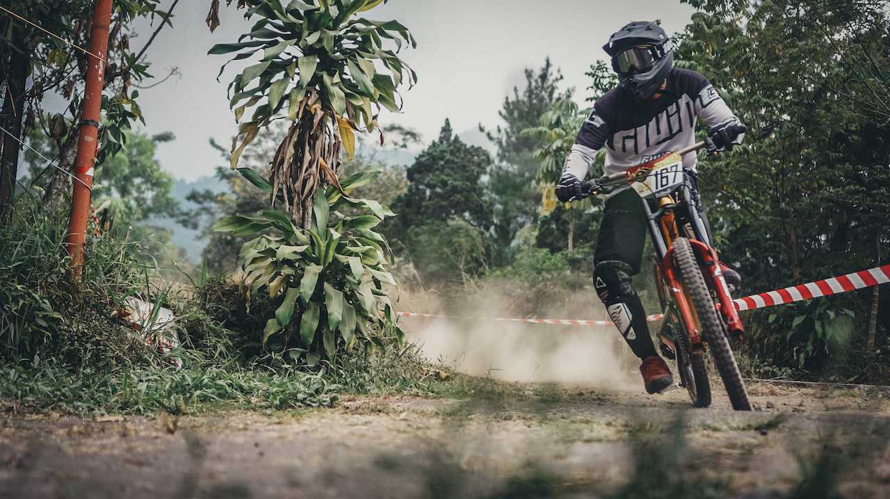 Reglas del MTB enduro: ¿cómo se compite? - Journey Sports